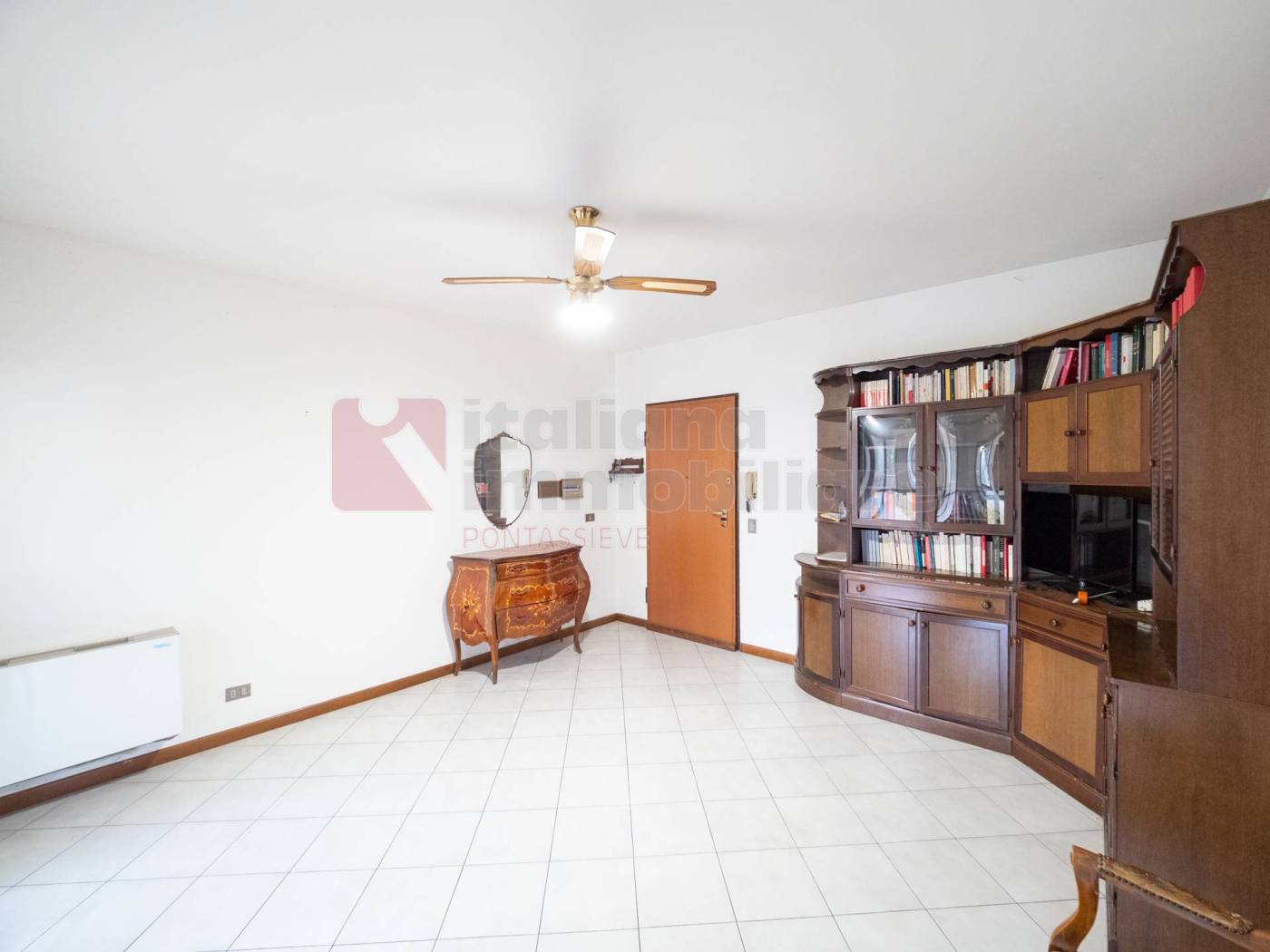 Appartamento via Algeri, Centro, Pontassieve