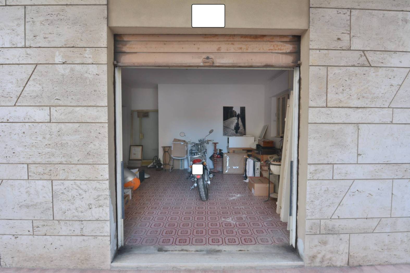 Locale commerciale in Vendita