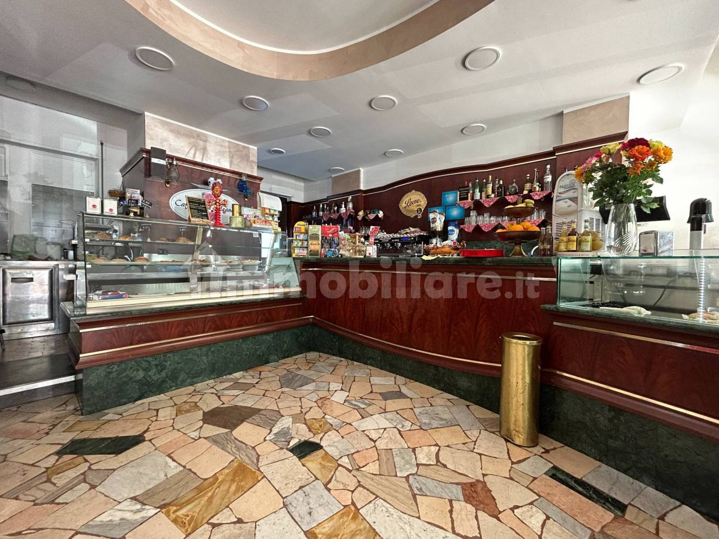 Bar in Vendita