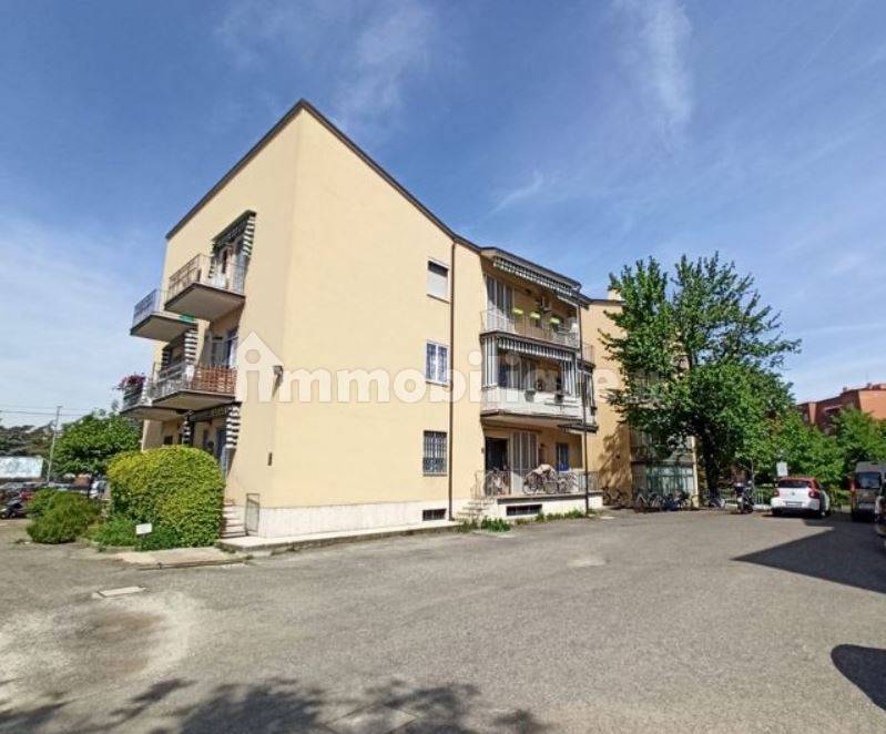 Bilocale via Emilia Ponente 21, Saffi, Bologna