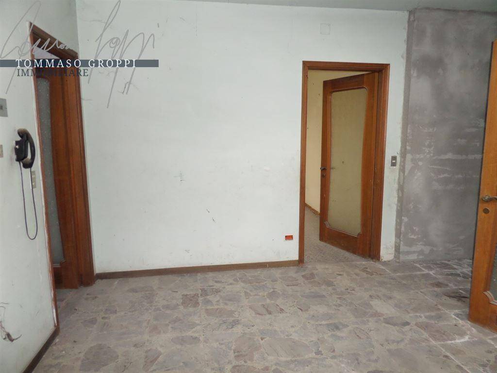 Trilocale da ristrutturare, primo piano, Stadio, Piacenza