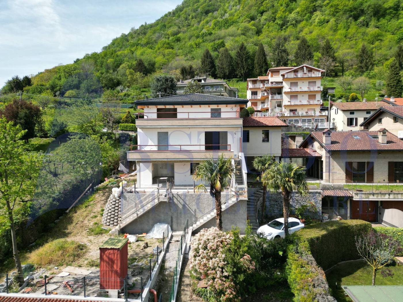 Quadrilocale via Albegno, Olginate