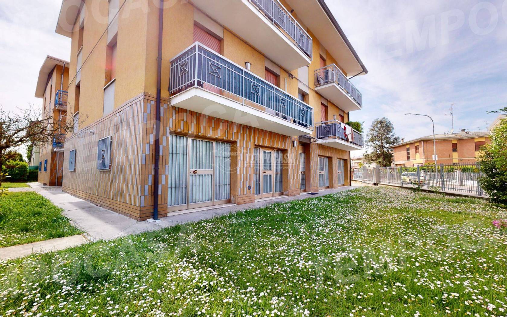 Bilocale via SANTA LIBERATA 13/1, Cento Paese, Cento