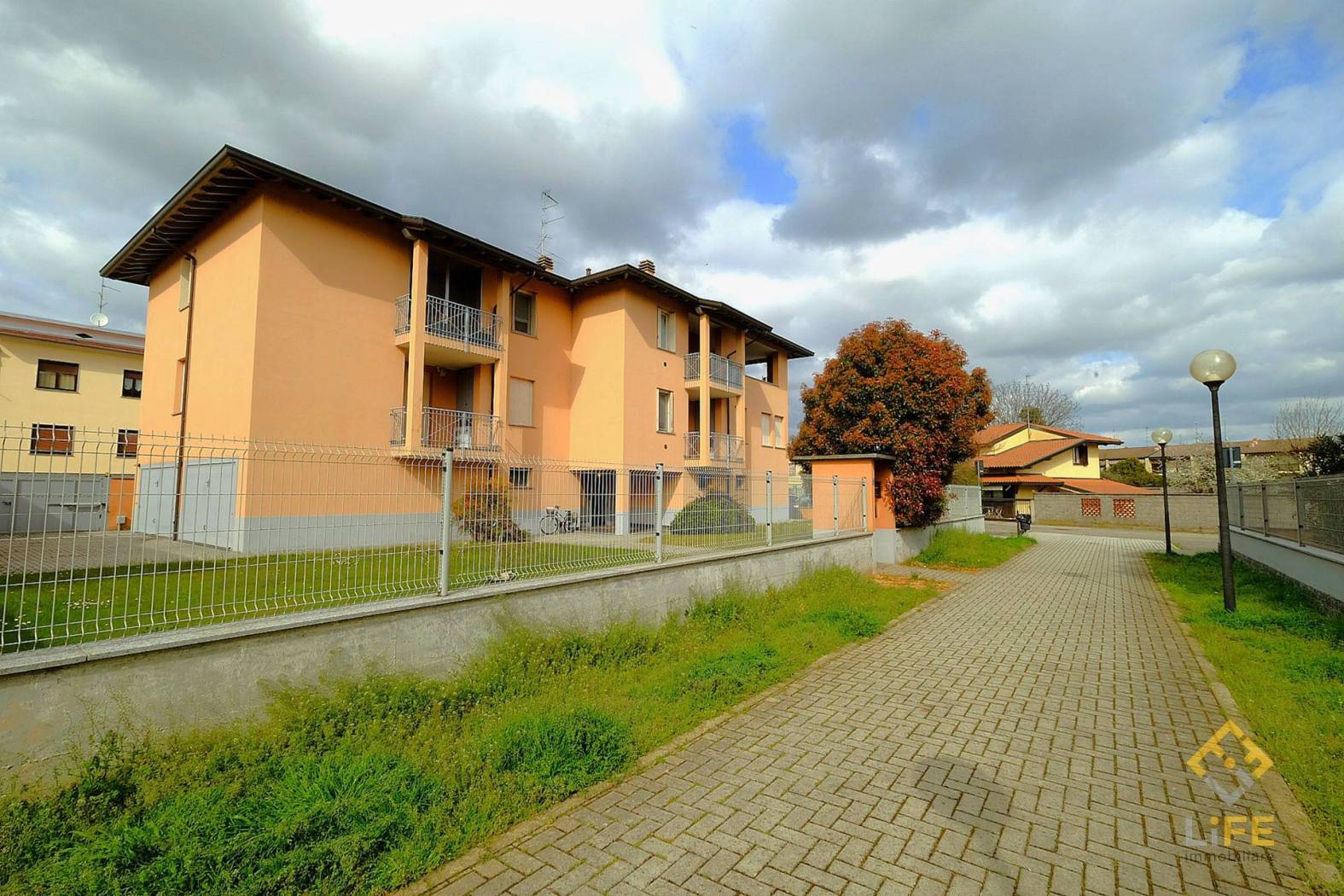 Bilocale via Paolo Borsellino 4, Galliate