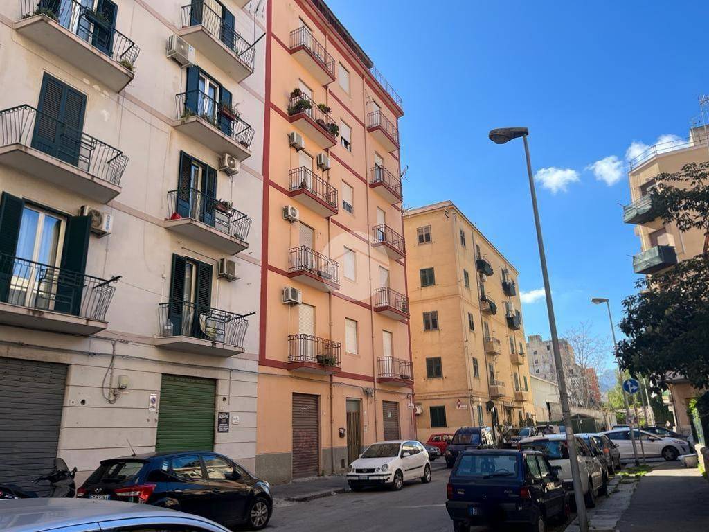 Quadrilocale via antonio lavaggi 6, Malaspina, Palermo