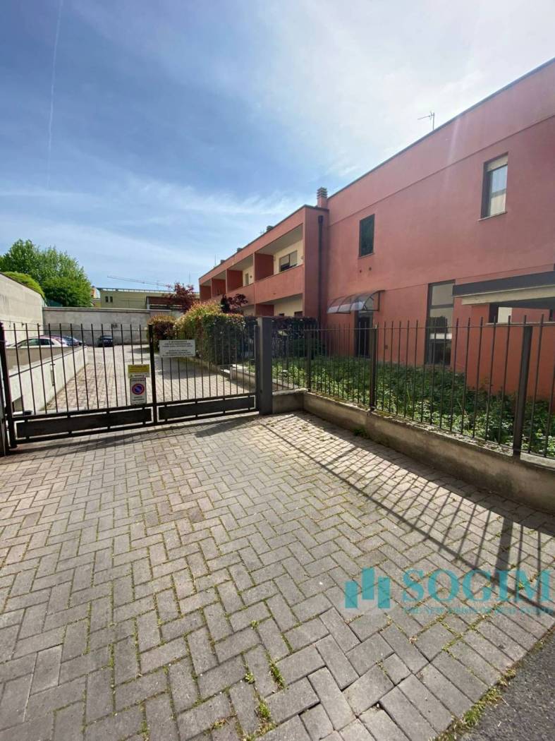 Posto auto - moto in Vendita