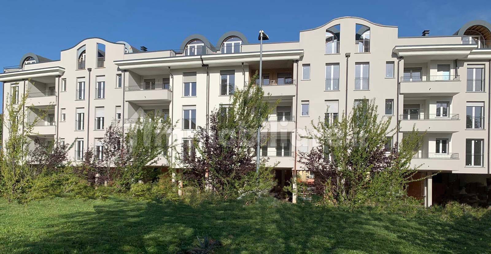 Bilocale via Tevere 16, Villa Guardia