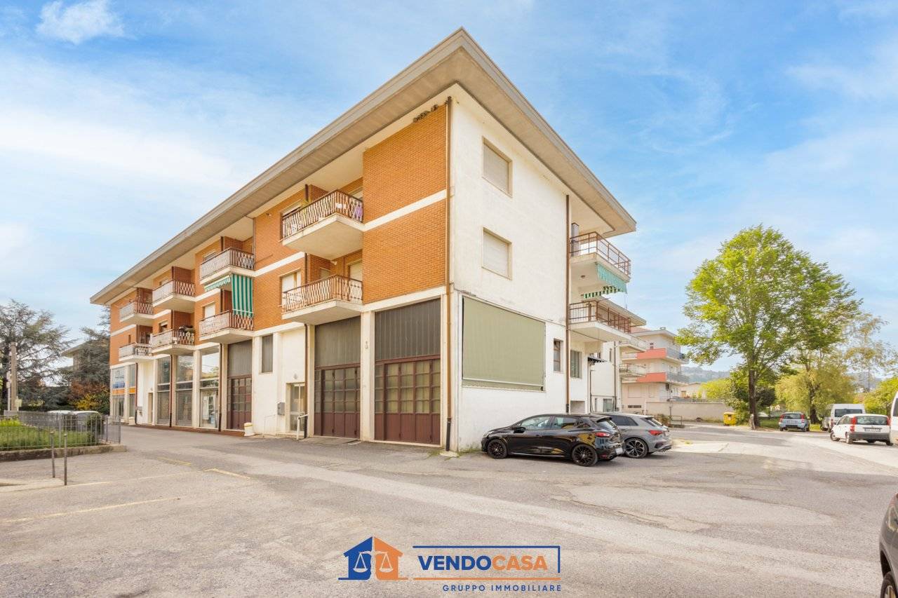 Trilocale via Torino 39P, Zona Industriale, Mondovì