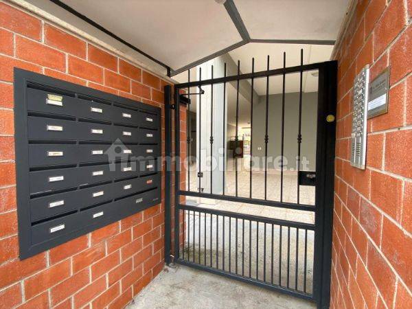 Trilocale via Bonn 33, Inghilterra - Zona 167, Aprilia