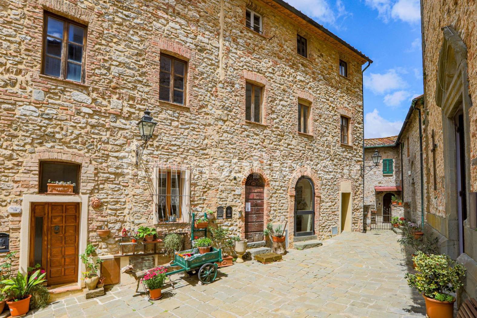 Appartamento via Camillo Benso di Cavour, Centro, Castelnuovo di Val di Cecina