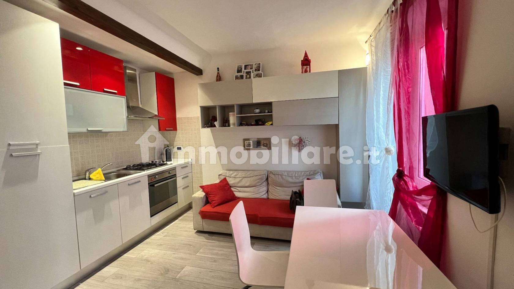 Trilocale via Stefano Grosso 60, Albissola Marina