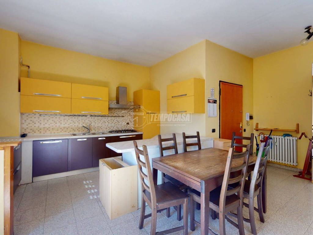 Vendita Appartamento Meda. Trilocale in via Arno 3. Buono stato, terzo ...