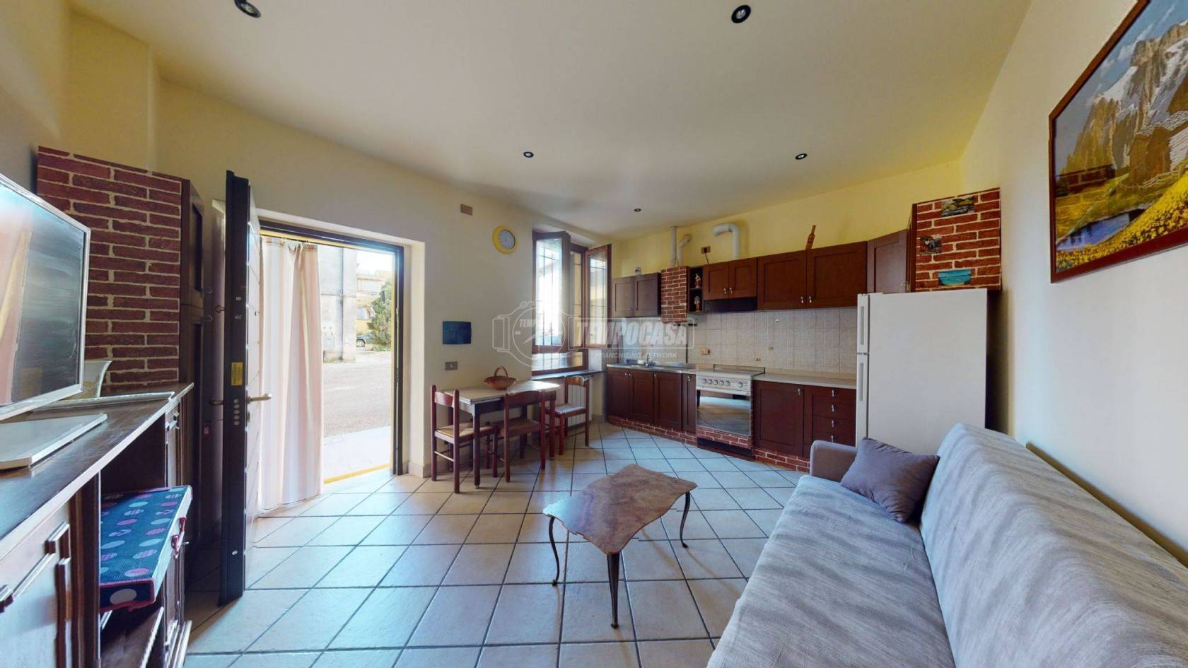 Bilocale via Vittorio Emanuele II 43, Cabiate