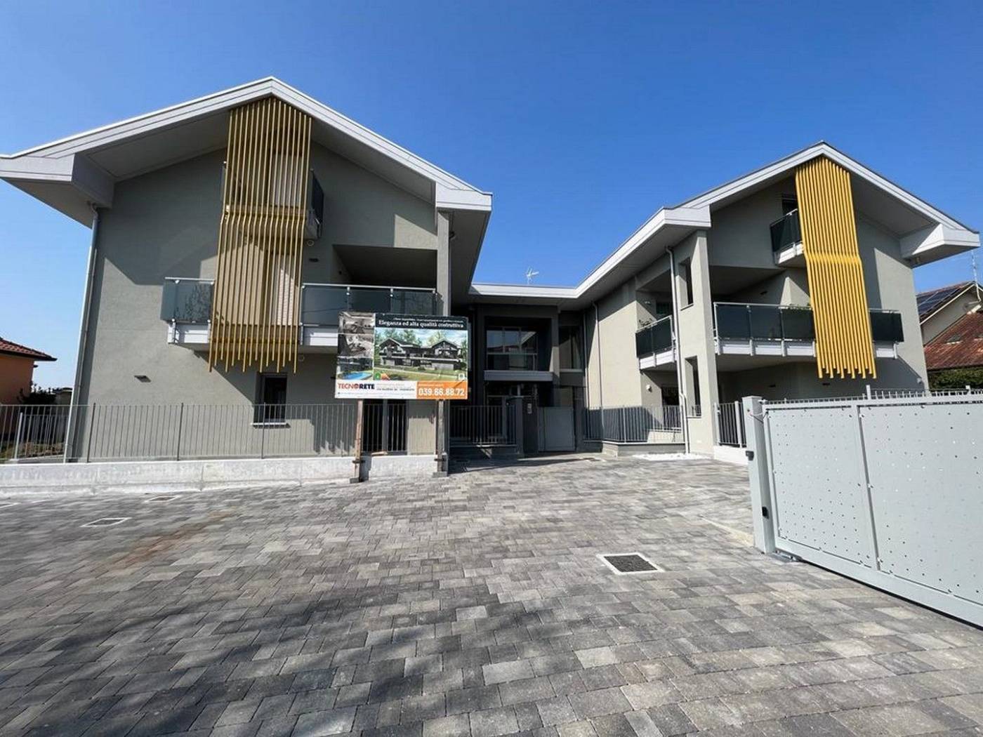 Quadrilocale via A  Motta, San Maurizio, Vimercate