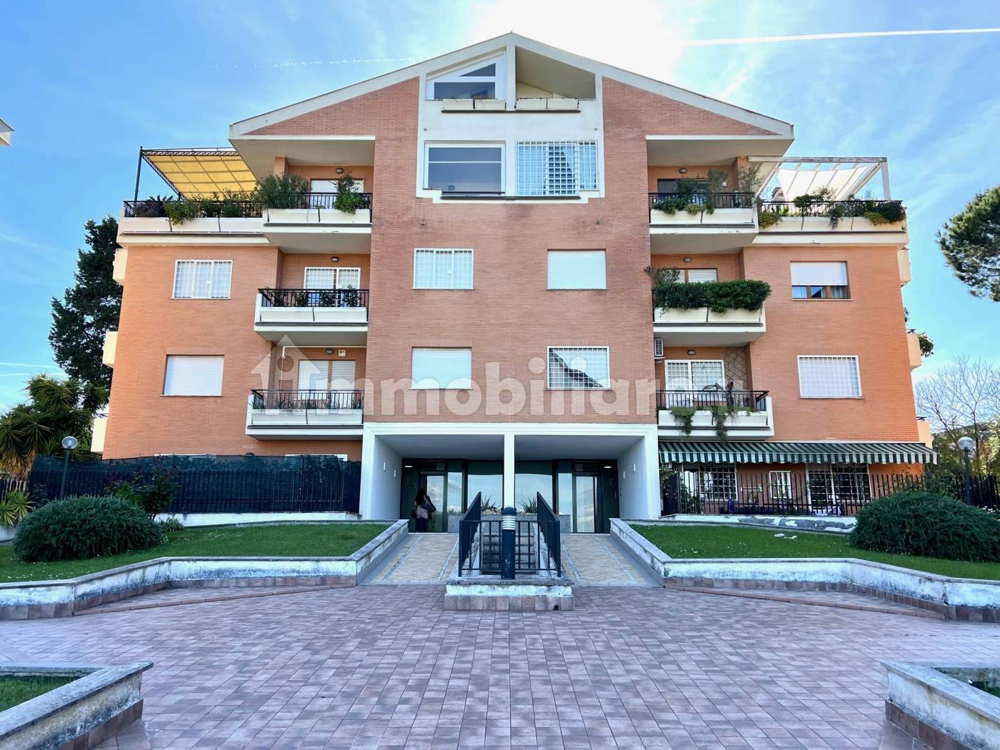 Trilocale via Cassia 1714, La Storta, Roma