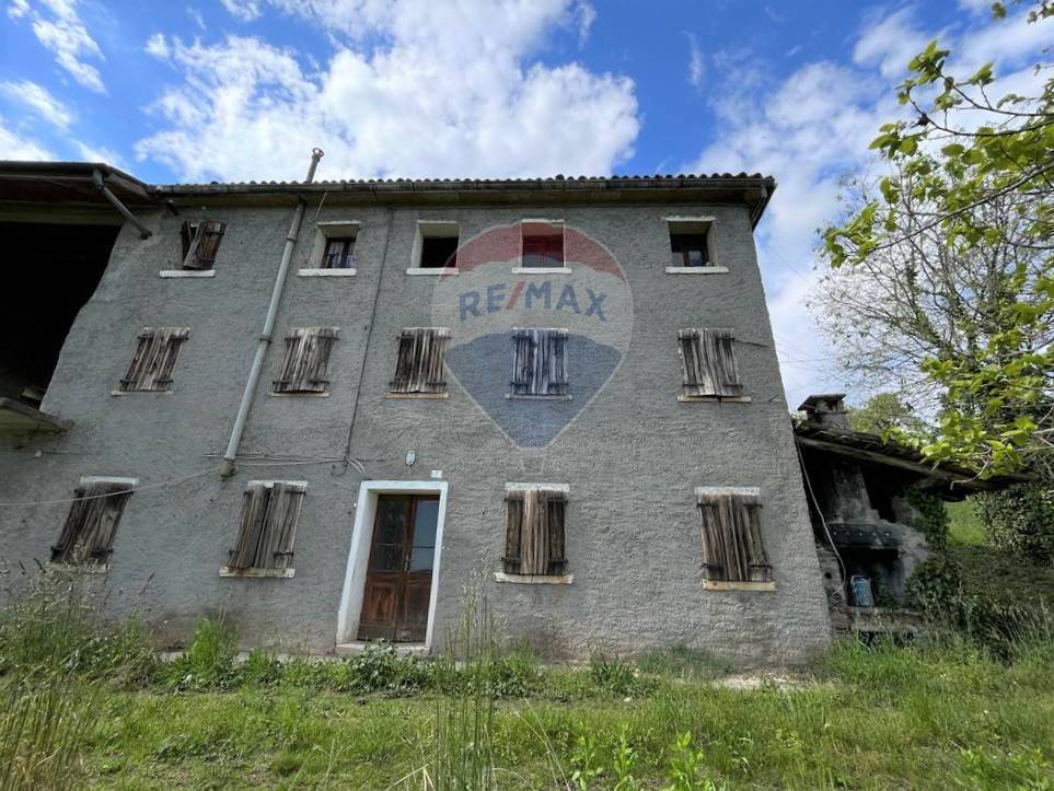 Quadrilocale via Laste 7, Cavaso del Tomba