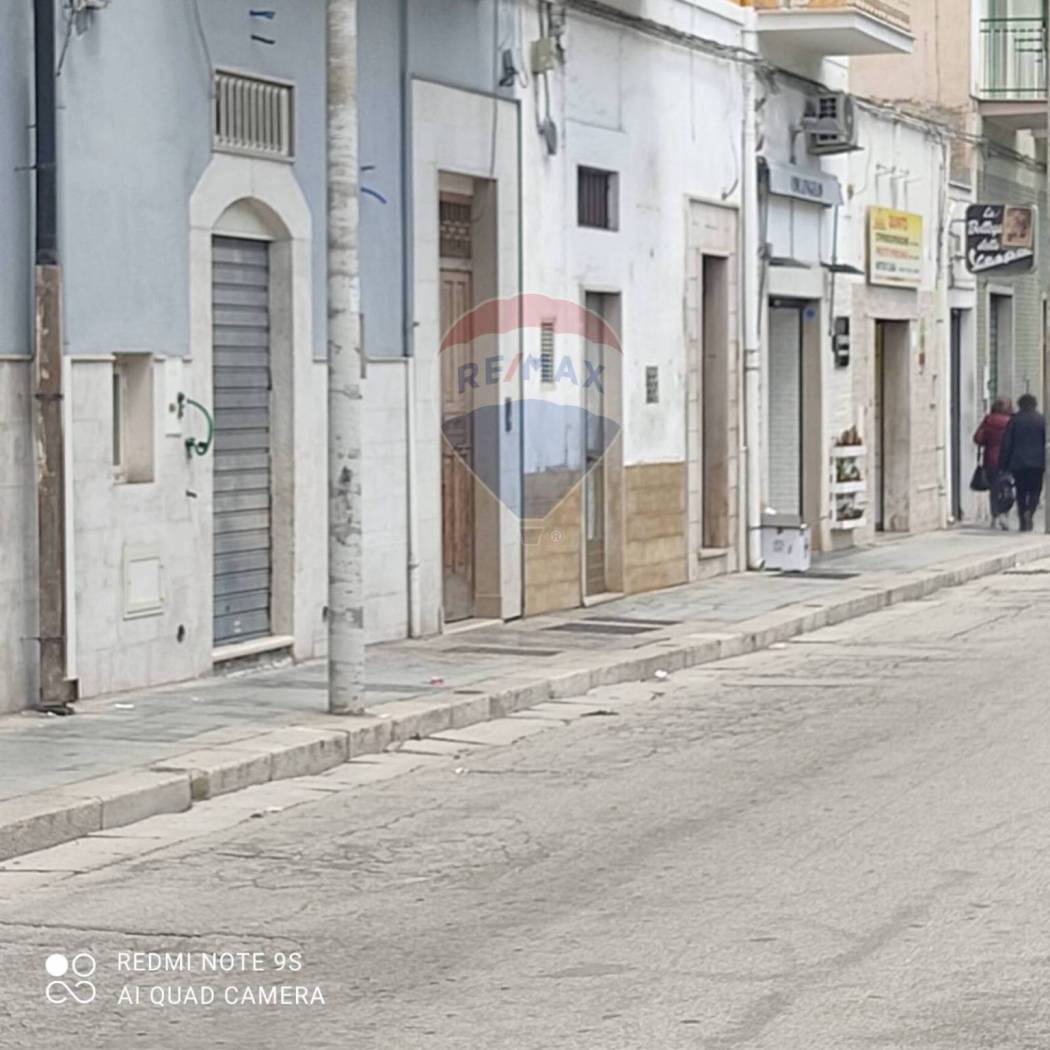 Bilocale da ristrutturare, piano terra, Centro, Manfredonia