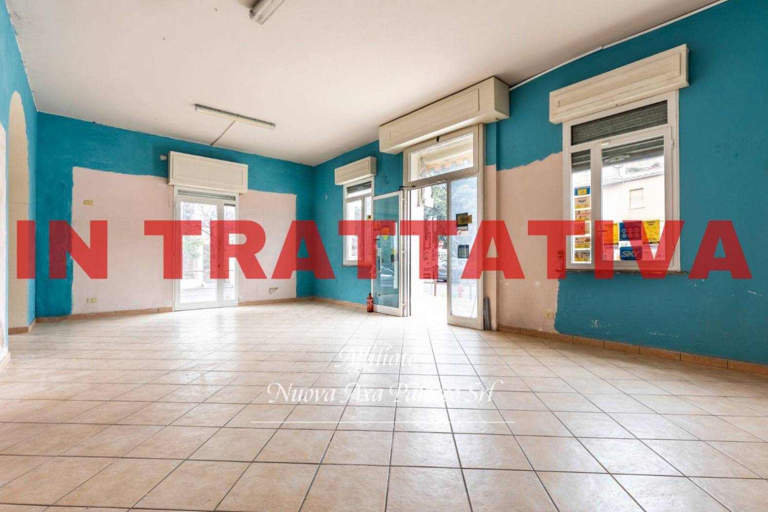 Locale commerciale in Vendita