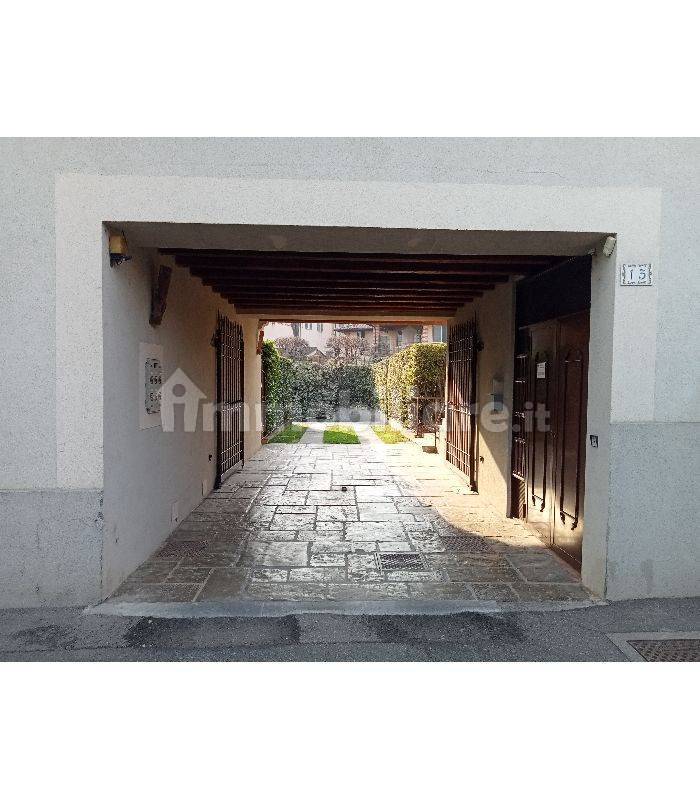 Posto auto - moto in Vendita