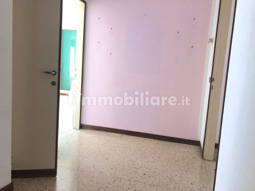 Quadrilocale via San paolo 1, Centro, Bassano del Grappa