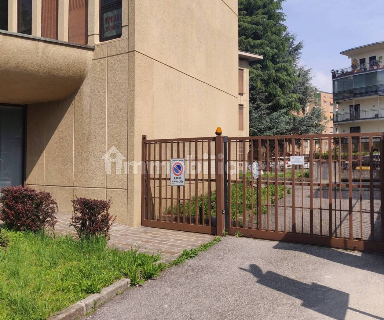 Garage - Box in Vendita