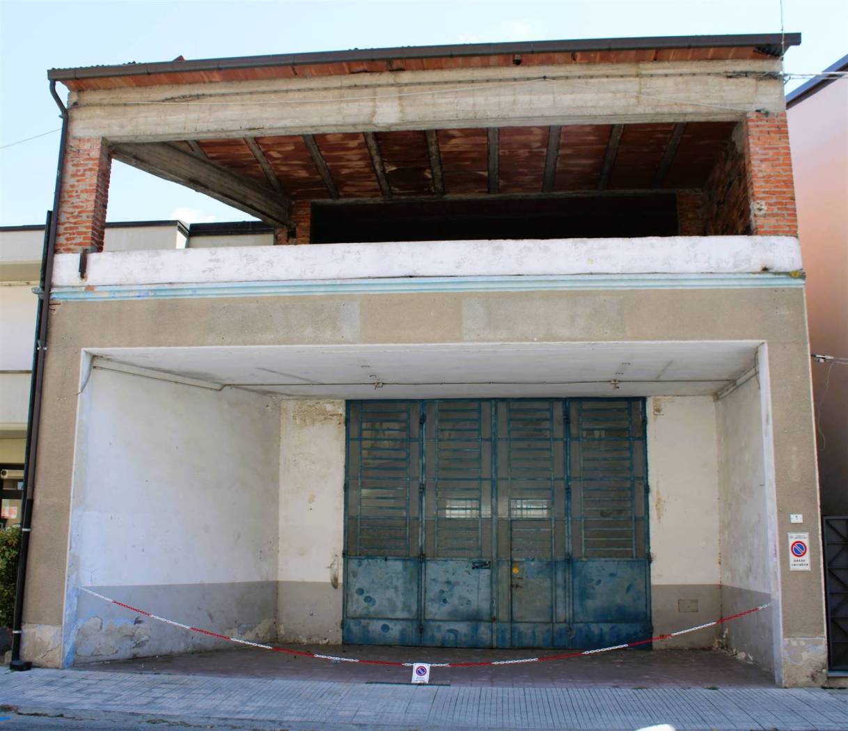 Locale commerciale in Vendita