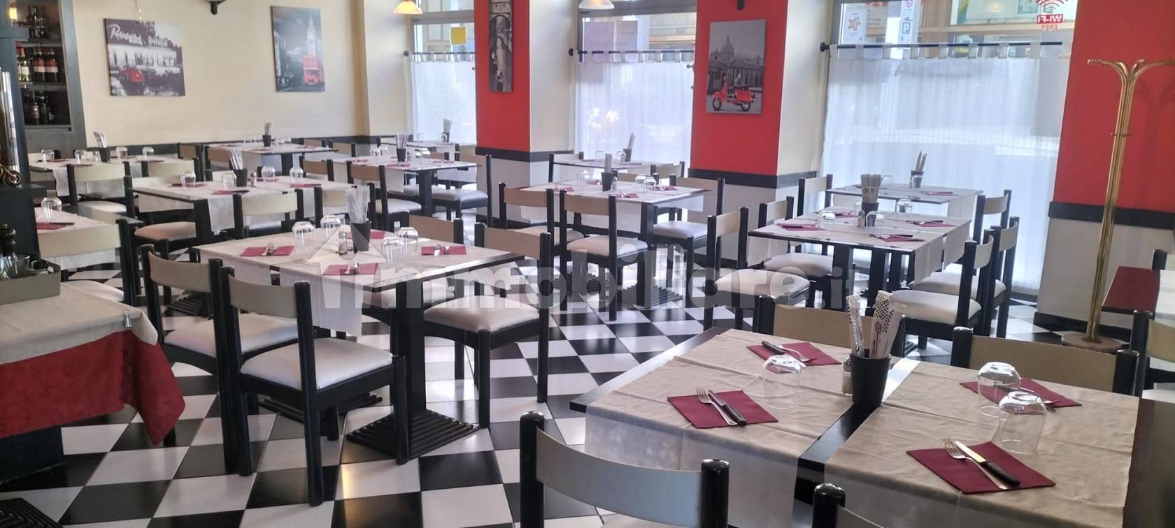 Locale commerciale in Vendita