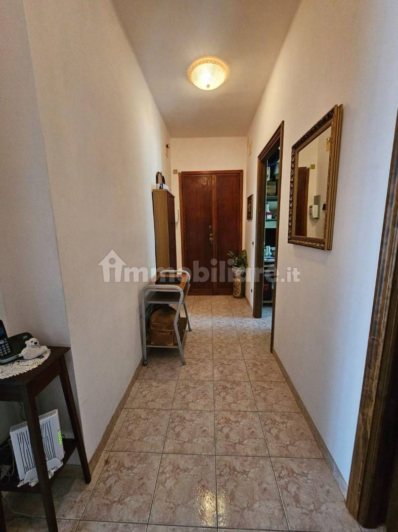 Trilocale via Serena, Centro, Bordighera