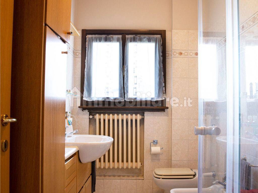 Vendita Appartamento in via Roma 7. Correzzana. Ottimo stato, posto ...