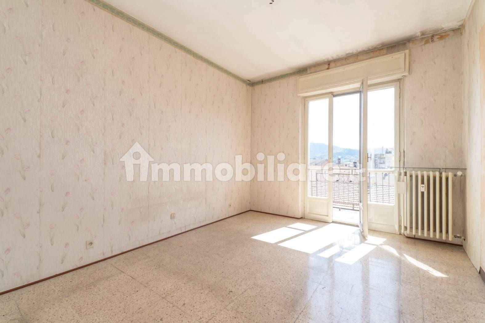 Trilocale via Alessandro Cruto 19, Regio Parco, Torino