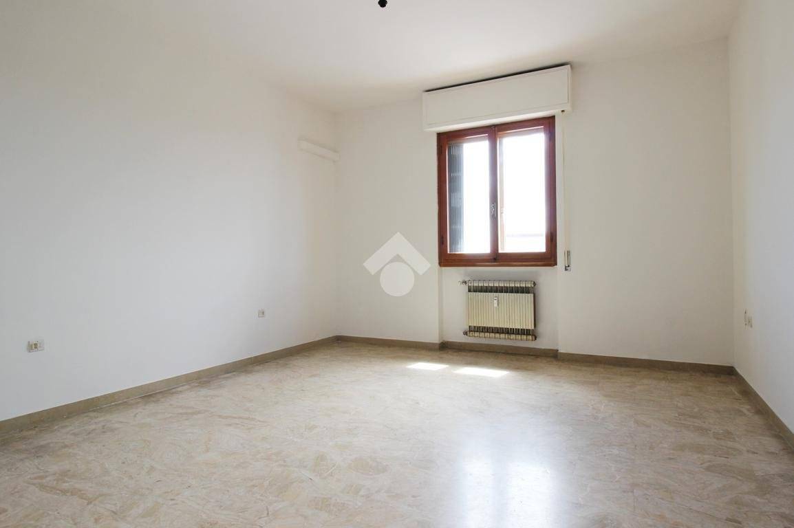 Quadrilocale buono stato, sesto piano, San Paolo, Prato