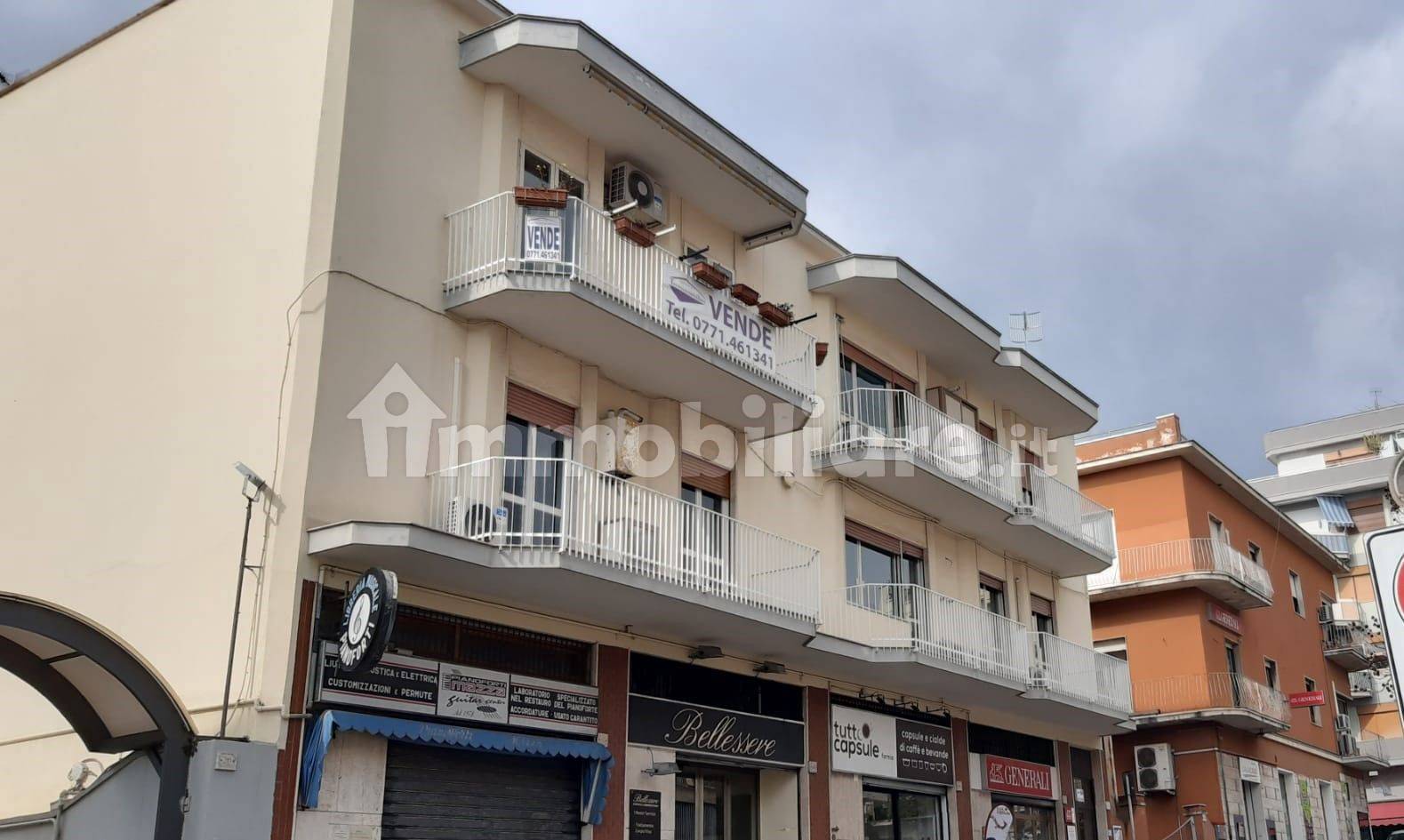 Quadrilocale via Cristoforo Colombo 10, Centro, Formia