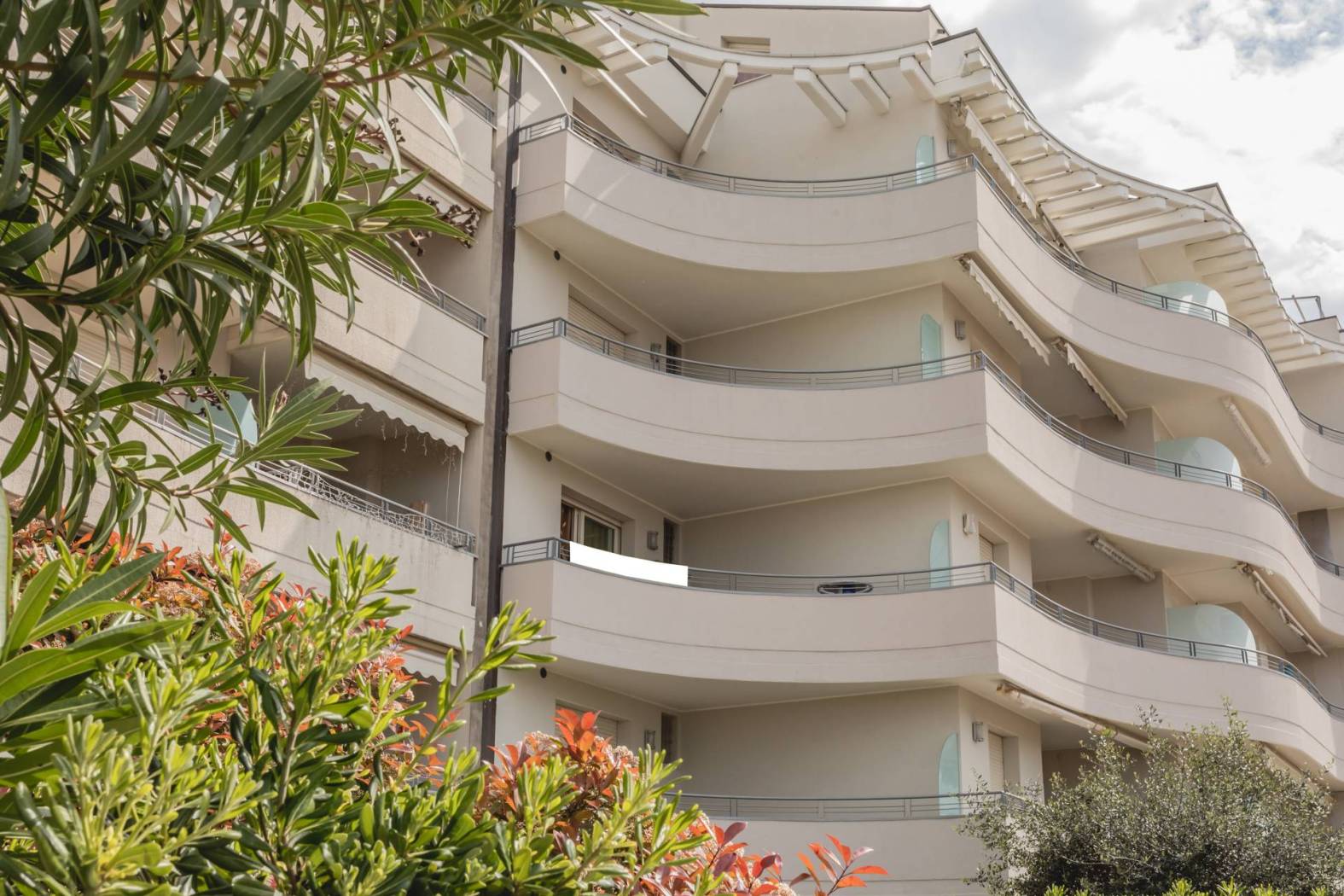 Trilocale viale Giosuè Carducci, Cattolica