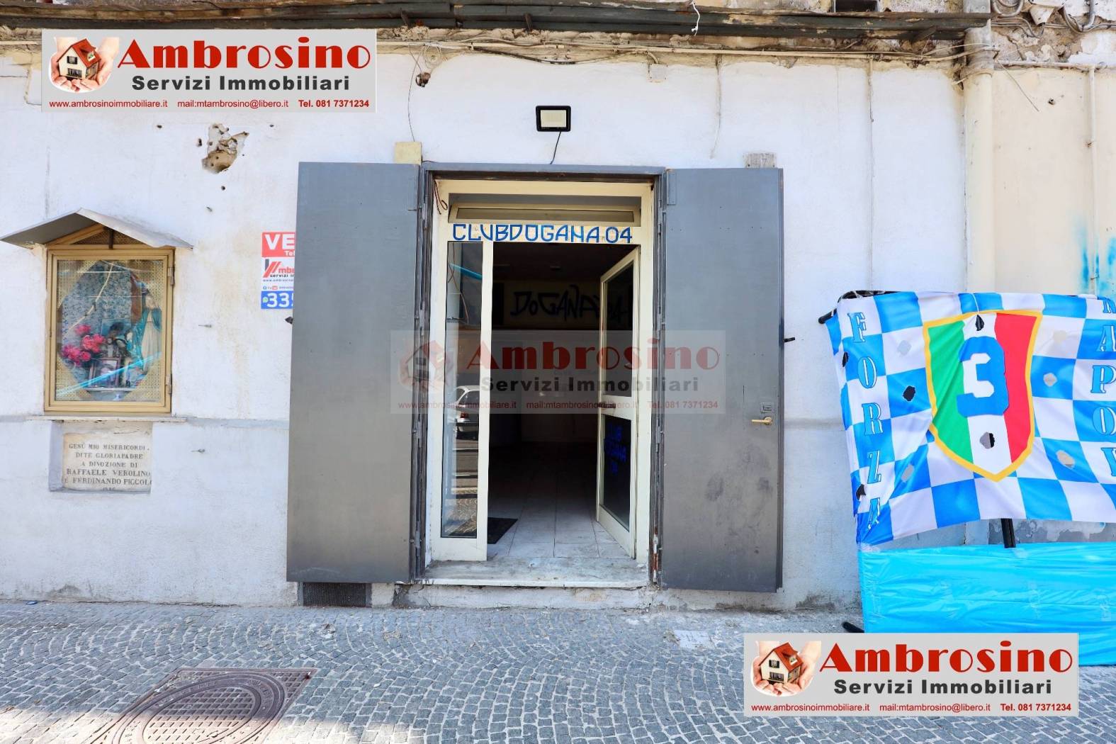 Locale commerciale in Vendita