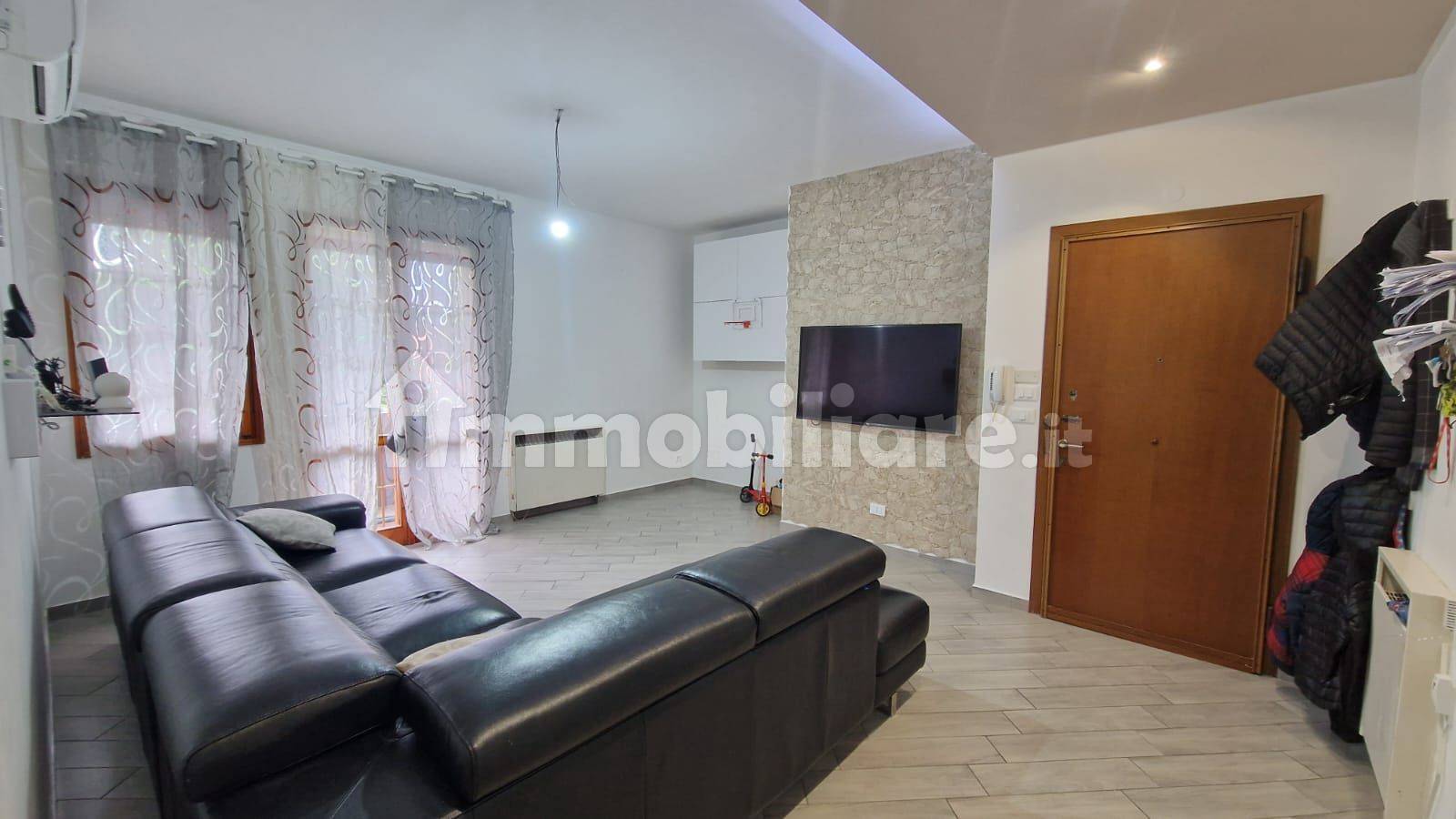 Quadrilocale via Villanova, Castenaso