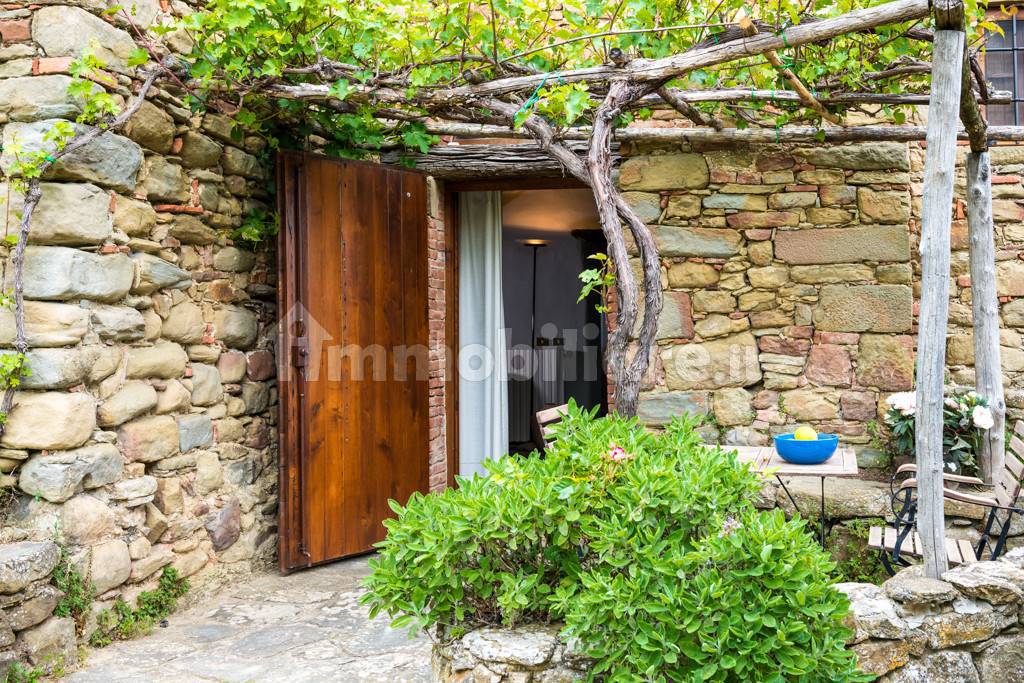 Trilocale Località Sogna, Bucine