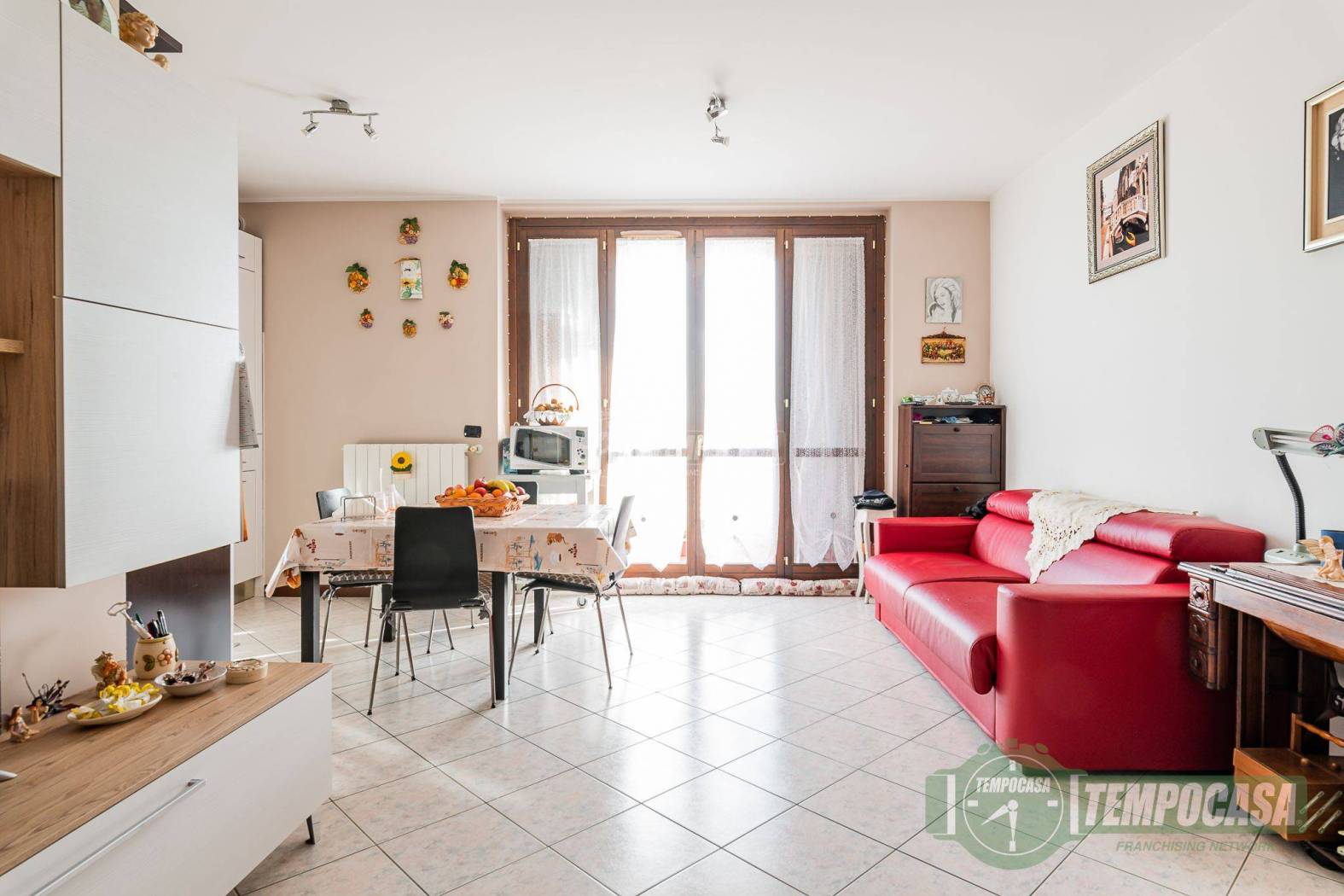 Bilocale via G. Falcone, Sordio