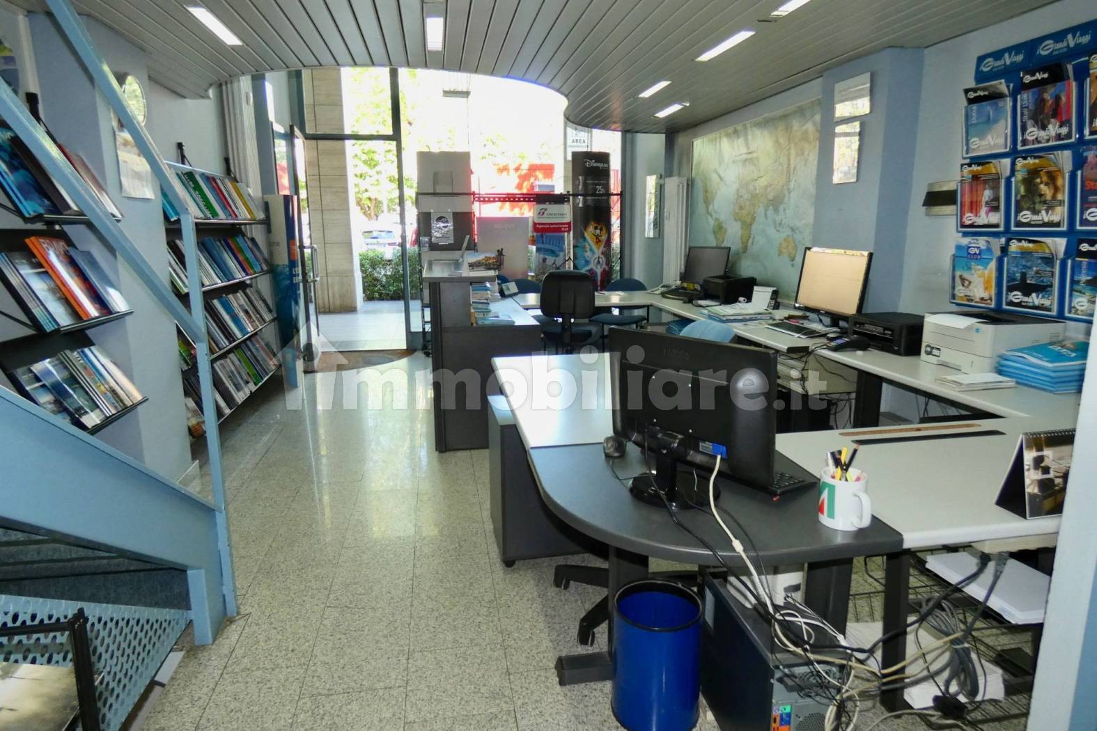 Locale commerciale in Vendita