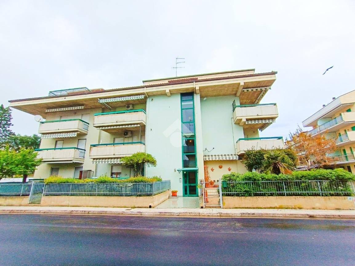 Trilocale via via Alcide De Gaper 49, Tortoreto Lido, Tortoreto