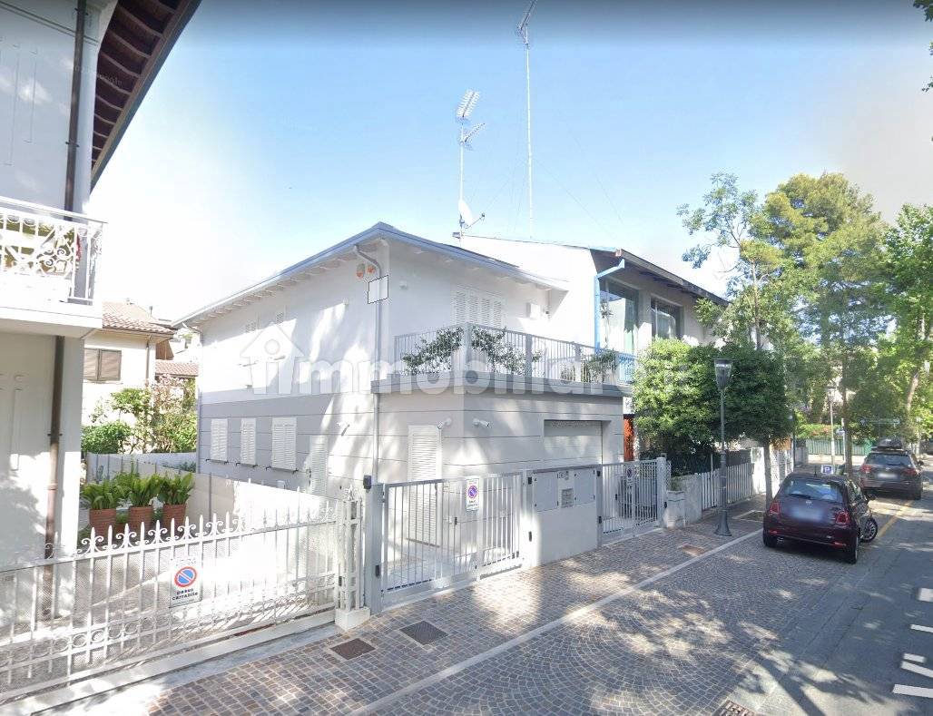 Trilocale viale Damiano Chiesa 26, Abissinia, Riccione