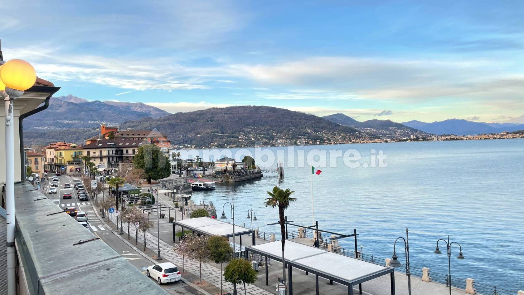 Quadrilocale viale della Vittoria 32, Centro, Baveno