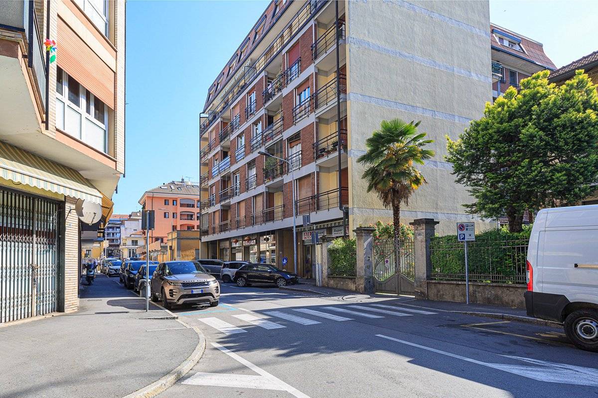 Appartamento via Pietro Paleocapa 37, Centro, Arona