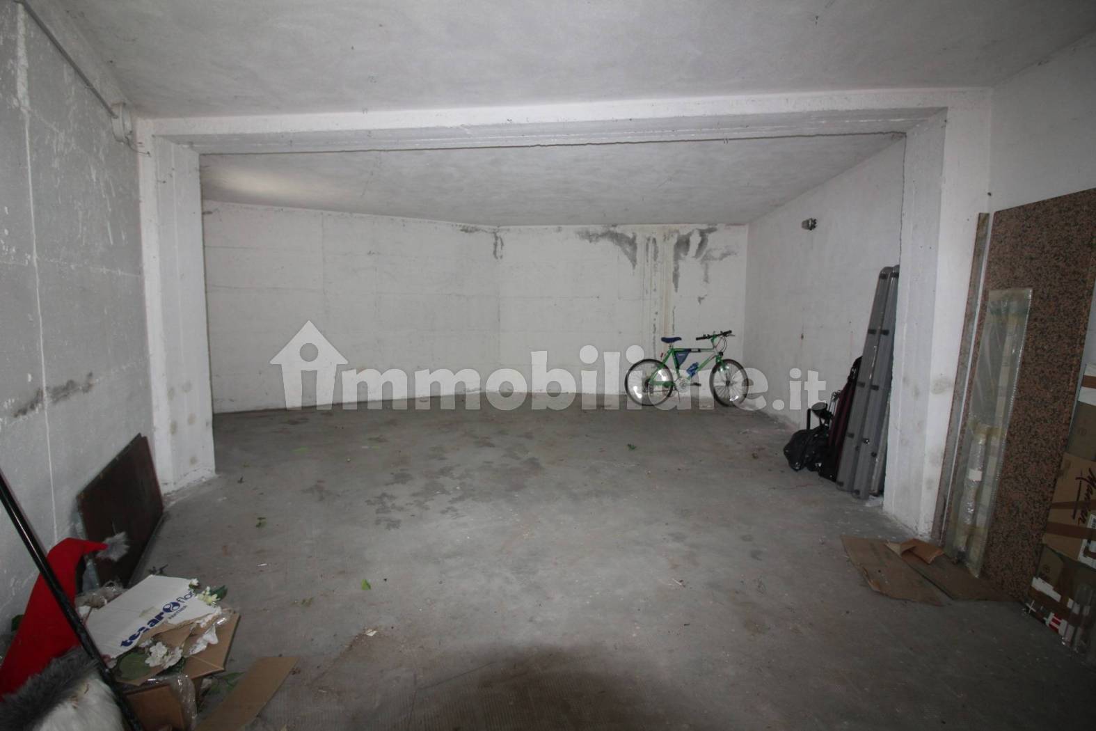 Garage - Box in Vendita