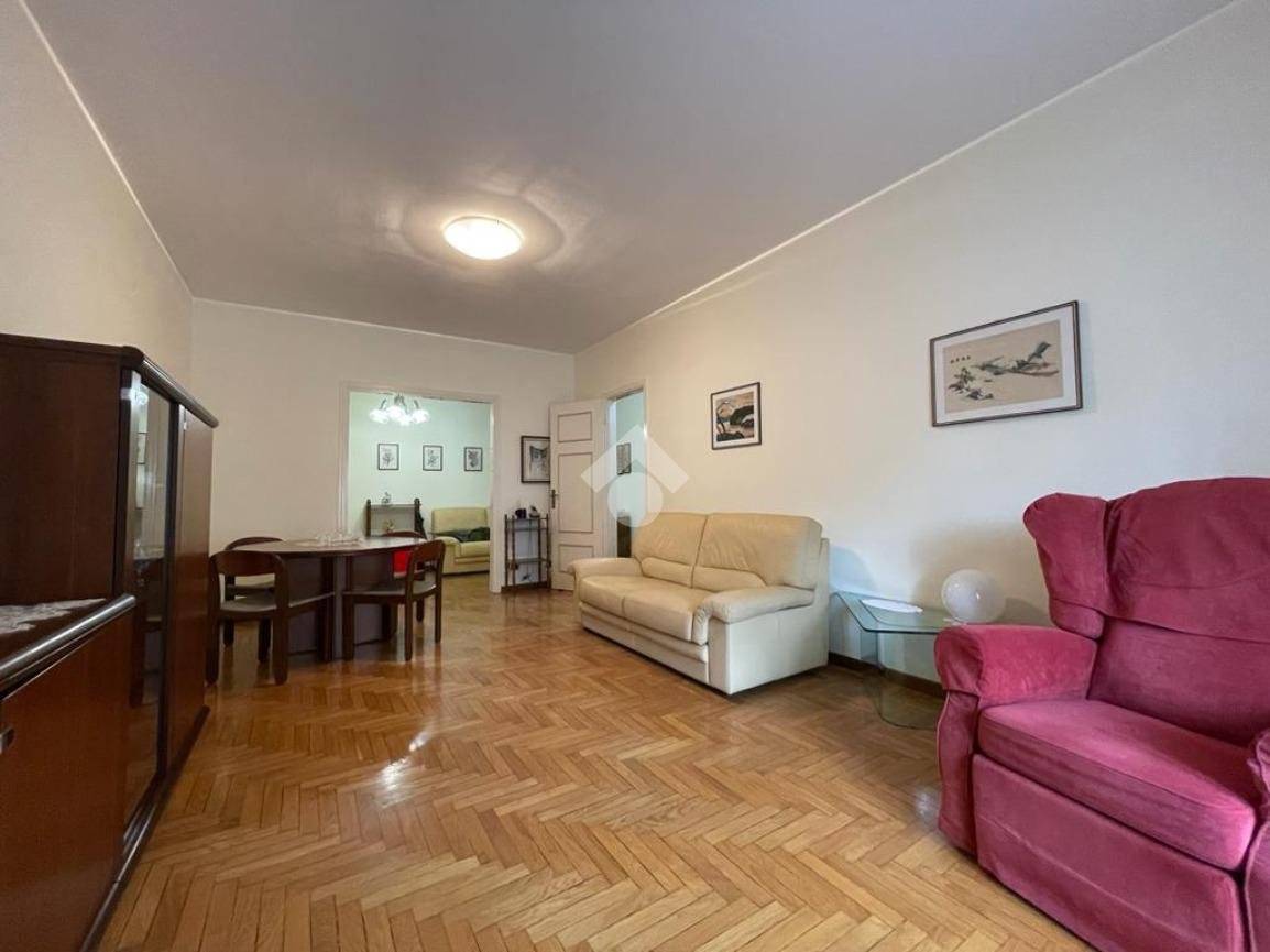 Trilocale piazza Don Carlo Gnocchi 2, Centro, Galbiate