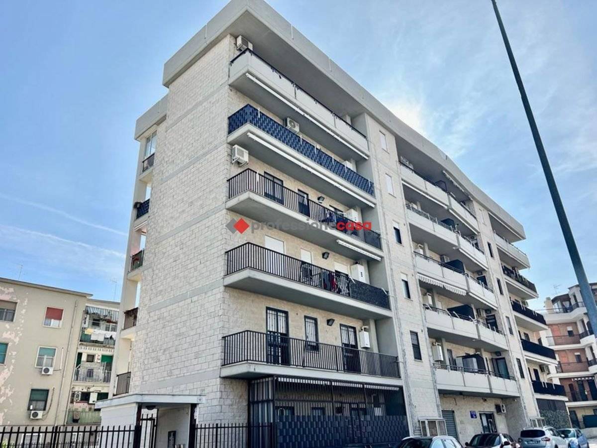 Trilocale via Alberto Amorico, 28, Candelaro - Via Lucera, Foggia