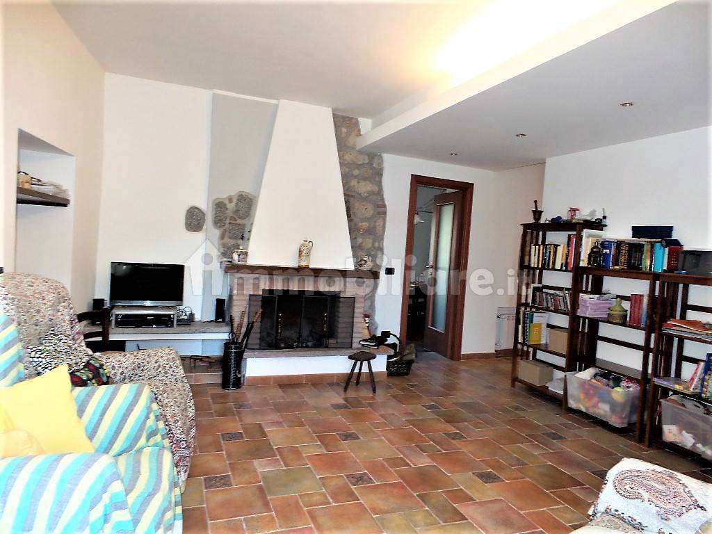 Appartamento via 20 Settembre 3, Carbognano