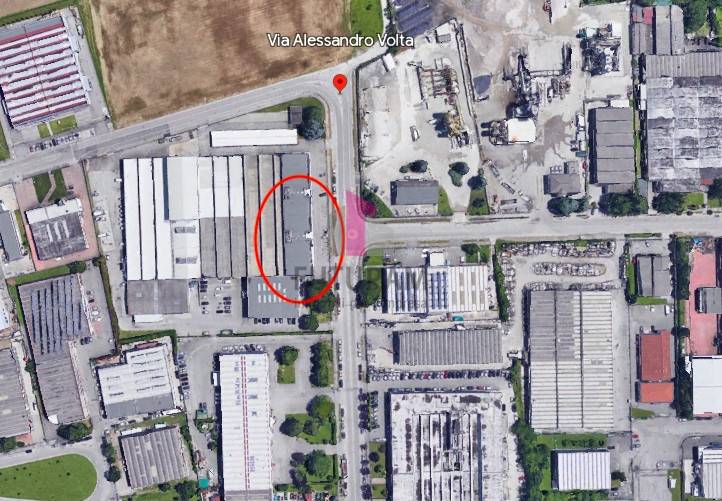 Locale commerciale in Vendita