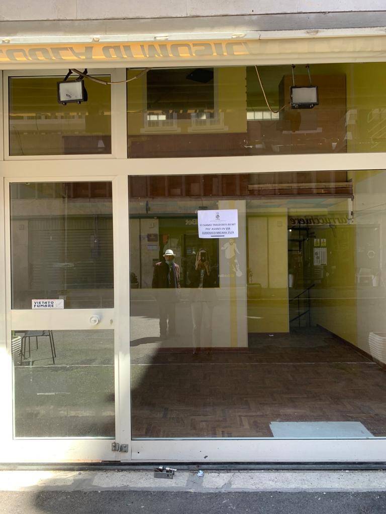 Locale commerciale in Vendita