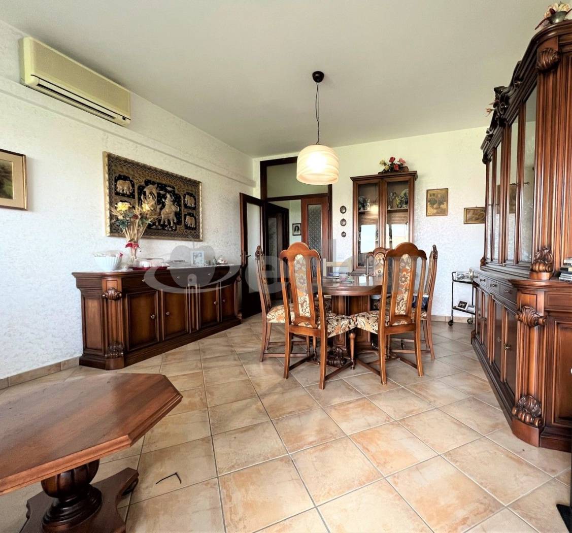 Quadrilocale via Luigi Pasteur 1, Villaggio Giardino, Modena