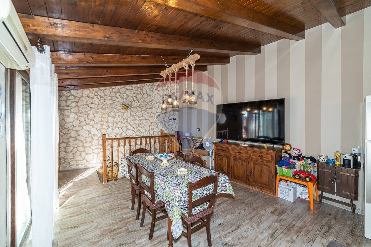 Quadrilocale via Sacchero 30, Palestro, Catania